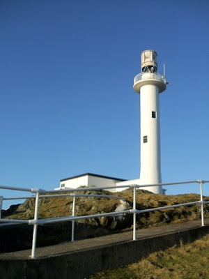 FARÓIS - SENTINELAS DO MAR: FAROL DE INISHTRAHULL - Ilha de ...