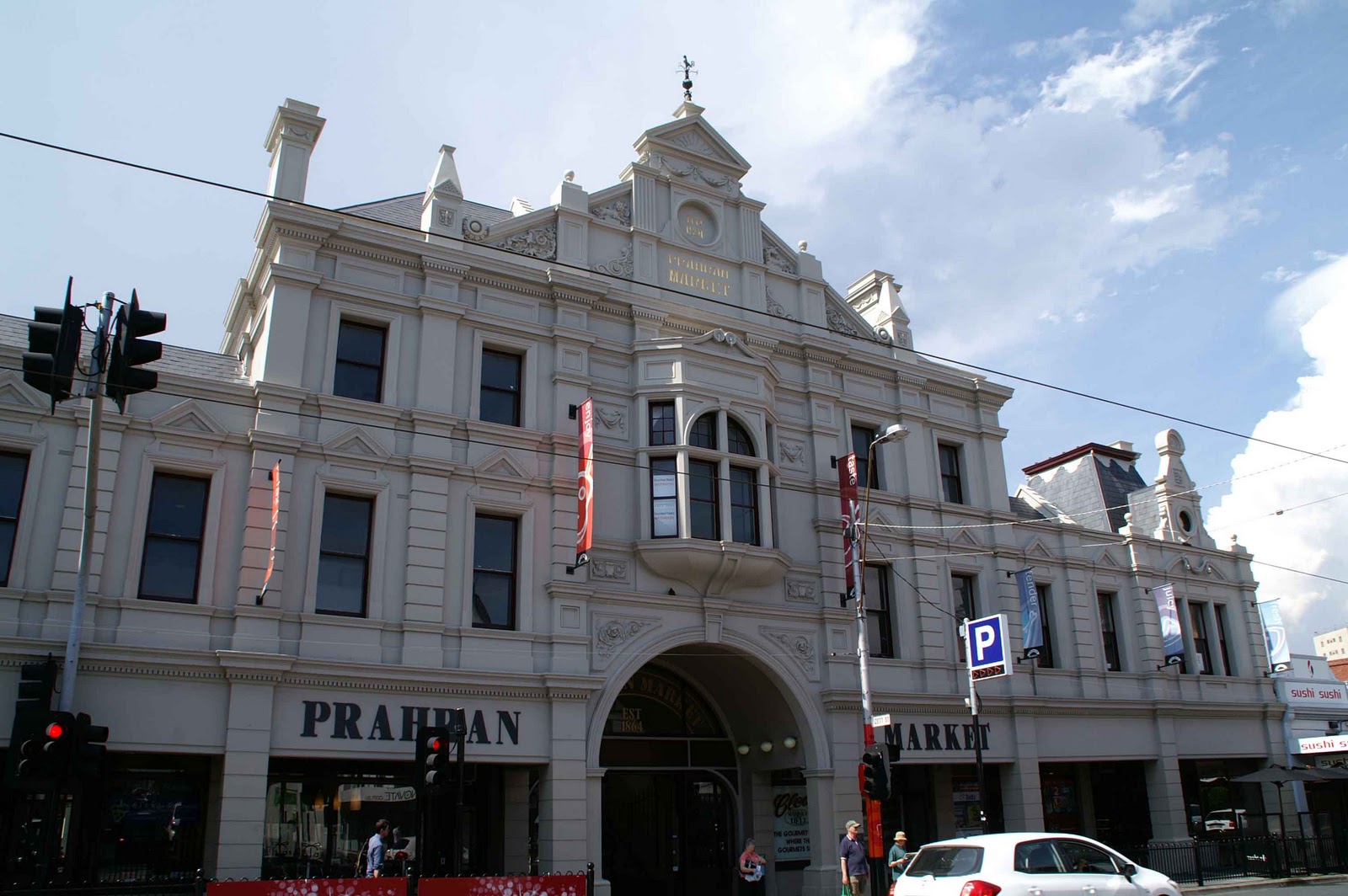 Laurence and Henry's Big Adventure: Chapel Street in Melbourne