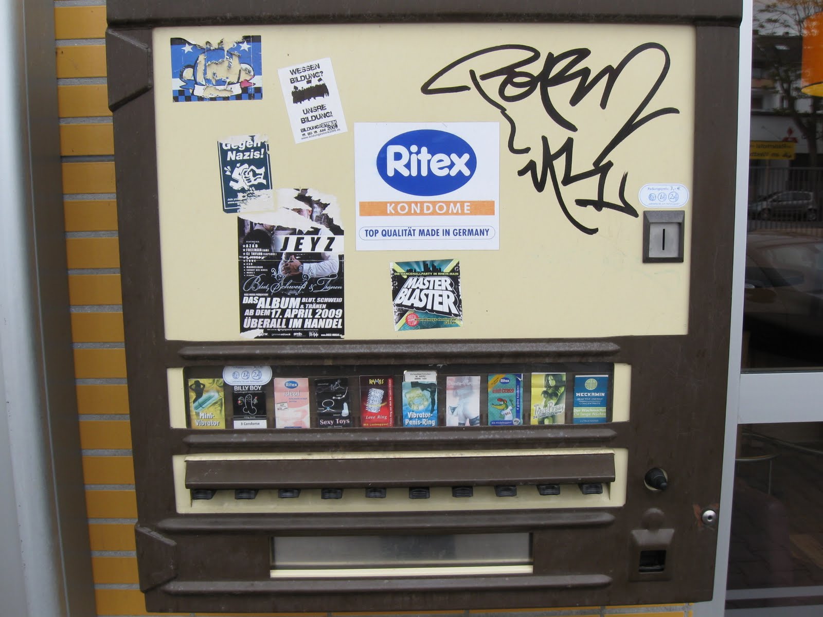 Graham's Travel Blog: German Vending Machine Roundup