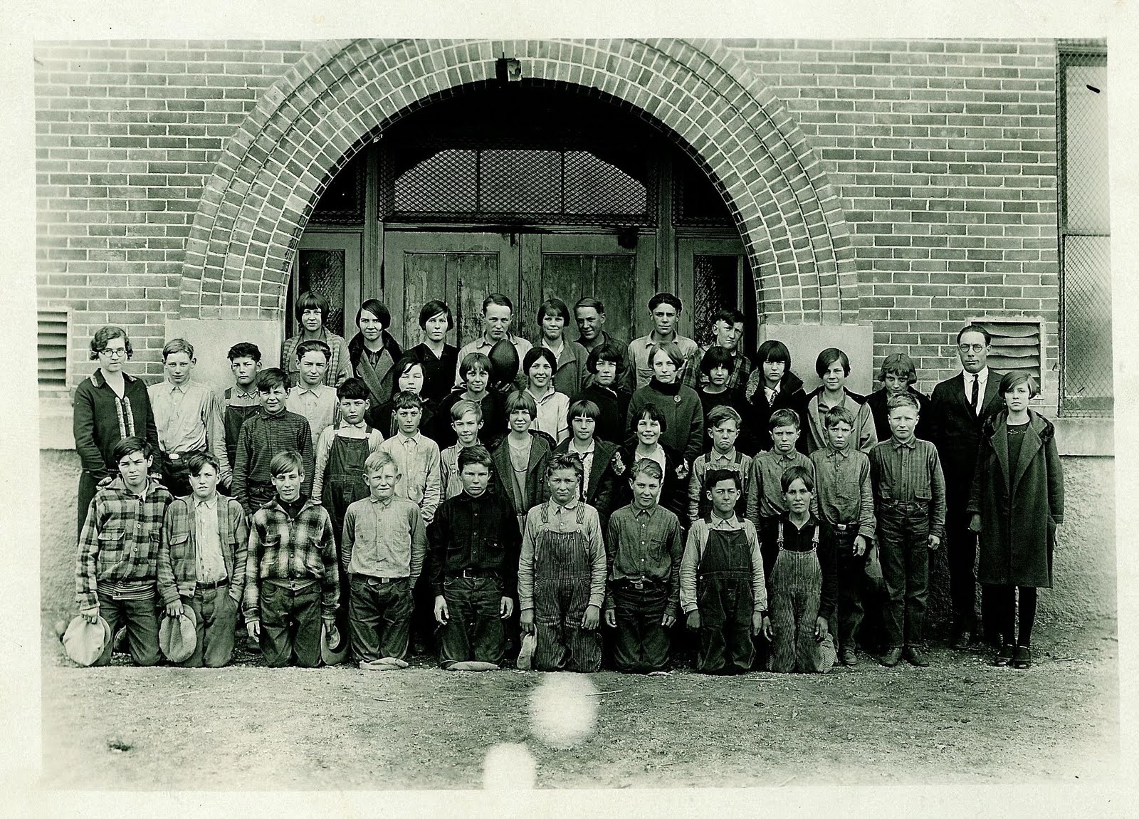 Pears Press: Fairview School, Fairview, Idaho - about 1927