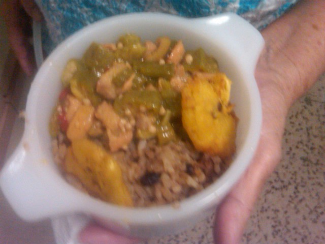 ...Packin' Up for Puerto Rico...: Gingambo con Pechuga de Pollo (Okra ...