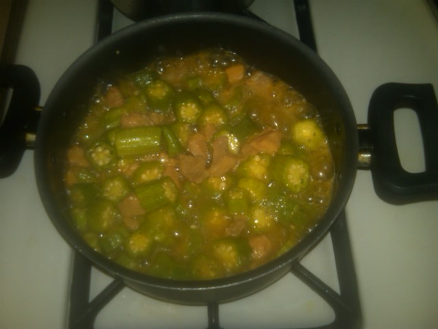 ...Packin' Up for Puerto Rico...: Gingambo con Pechuga de Pollo (Okra ...
