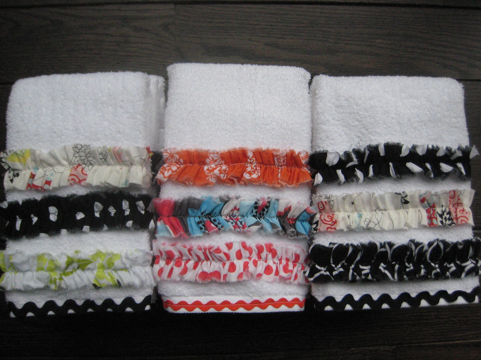 My Greenbrae Cottage: A Homemade Christmas Gift Tutorial: Frilly Towels