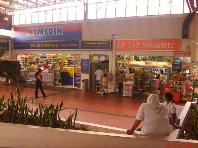 SHOP@MYDIN KOTASERIEMAS: general view my mydin kotaseriemas :)