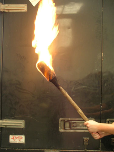 Como Hacer una Antorcha Casera Gratis DIY