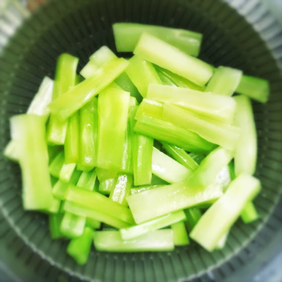 Chinese Celtuce Vegetable Cold Dish 薑汁萵筍 | Chinese Recipes at ...