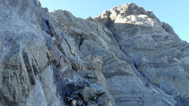 Pyrénées Gilles: Petit Astazou, Grand Astazou, Pic Rouge de Pailla en ...