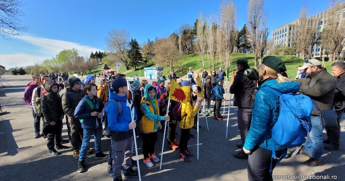 Asociatia Cercetasilor Traditionali din Romania (ACT-RO): Puii de lup ...