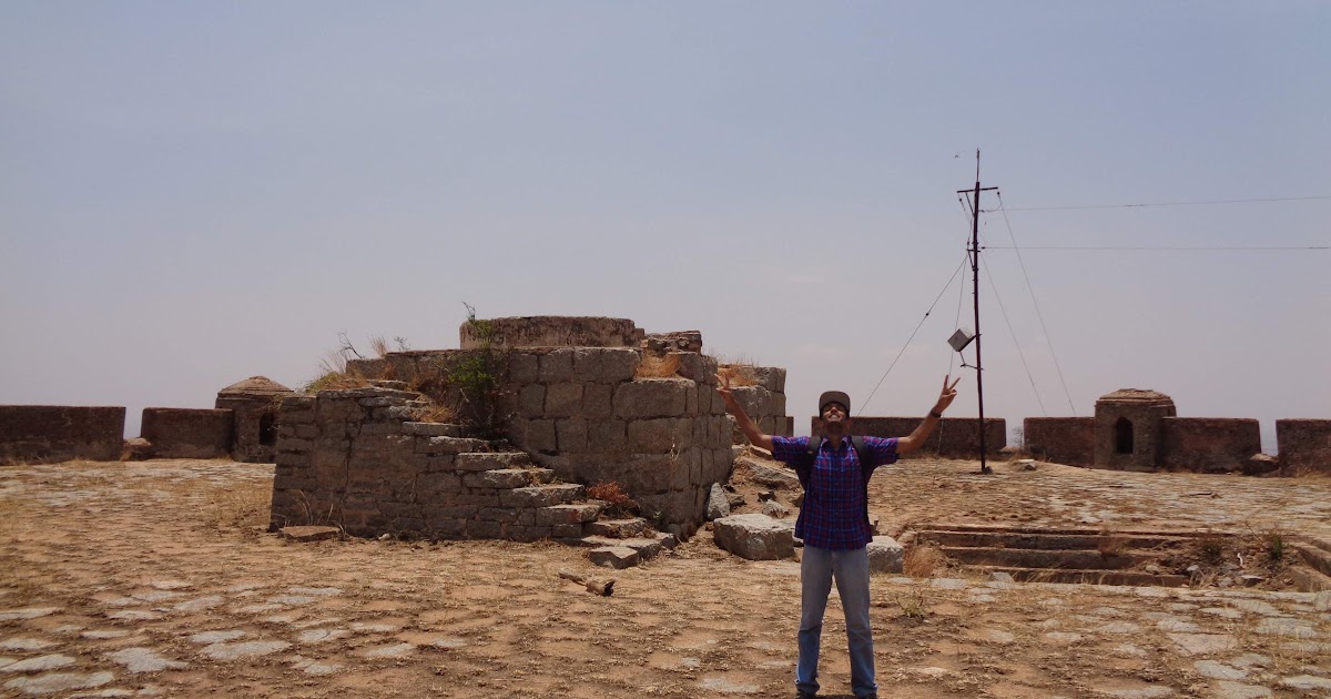 Road trips - Bangalore.: 170) Pavagada Fort Trek- Chilly Soda: (19/4/2019)